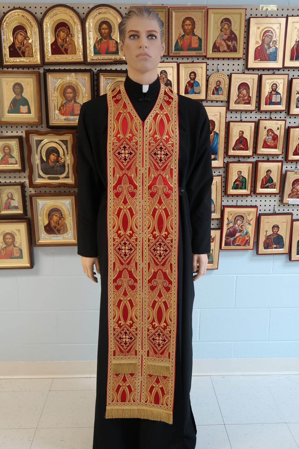 Red/Gold Vestments Set – Byzantine Church Supplies