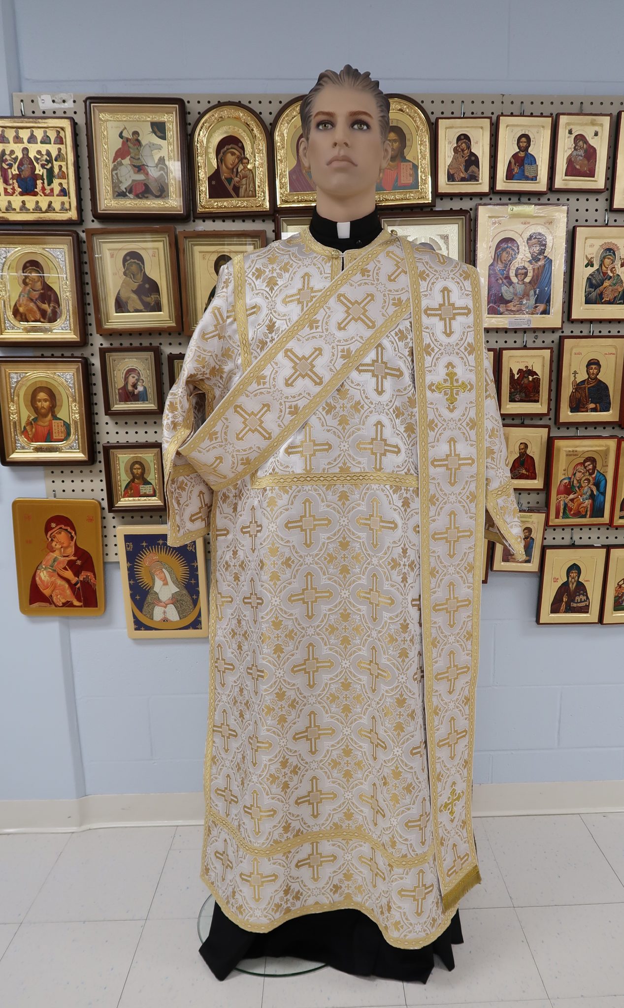 Deacon Dalmatic Set – Byzantine Church Supplies