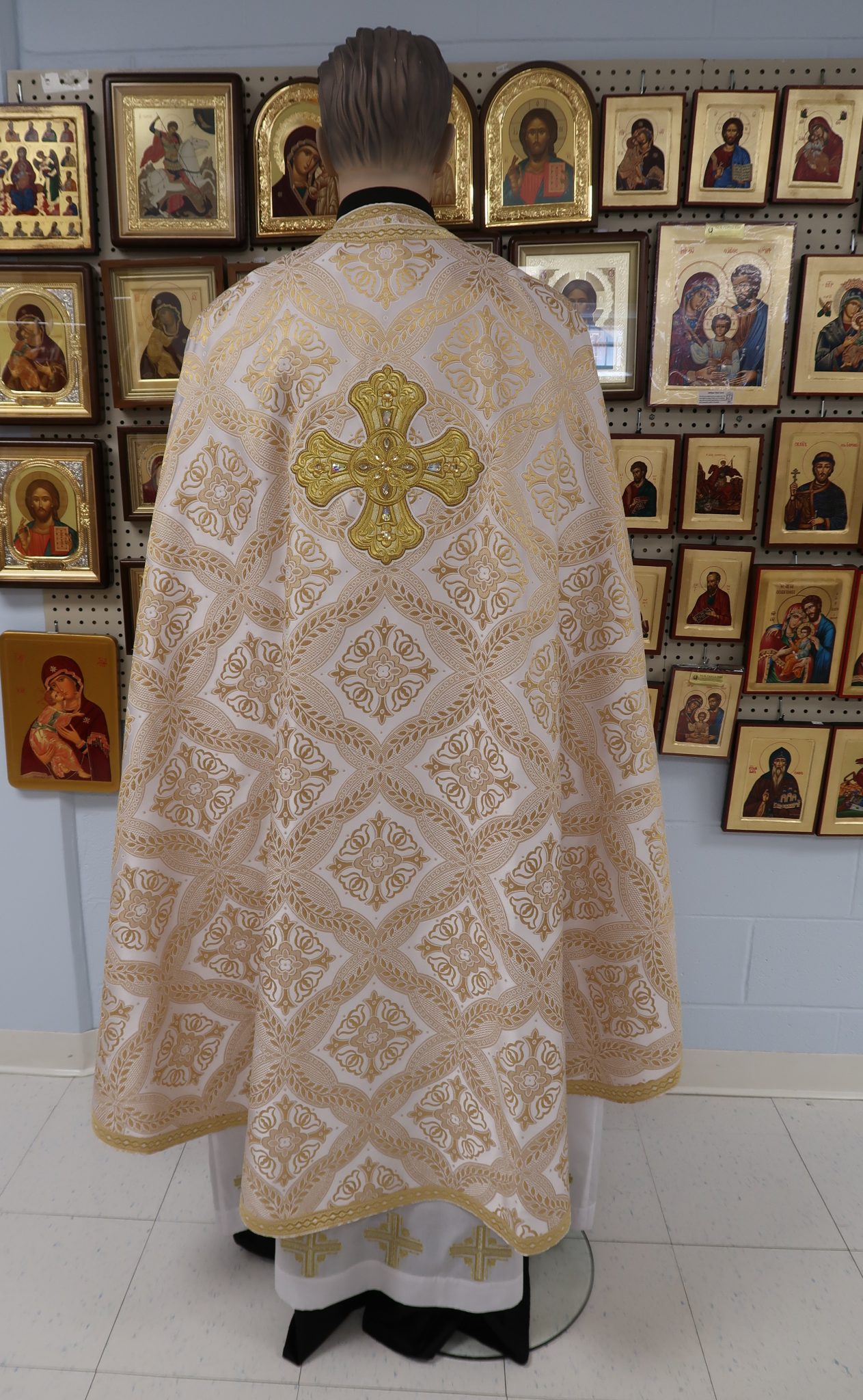 Red/Gold Vestments Set – Byzantine Church Supplies