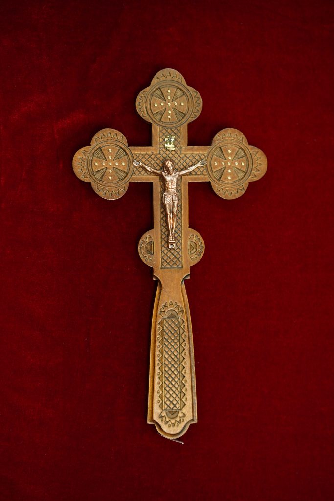 Wooden Two Side Blessing Hand Cross – Byzantine Church Supplies
