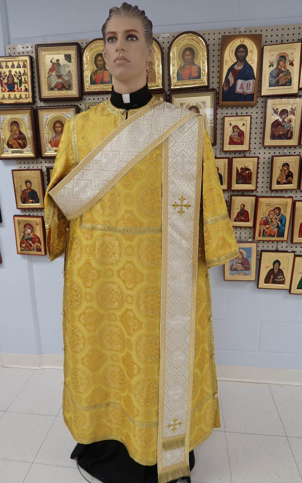 Deacon Vestments – Byzantine Church Supplies
